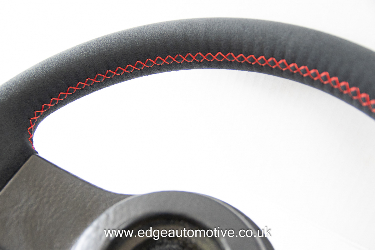 Custom steering wheels - EDGE Automotive